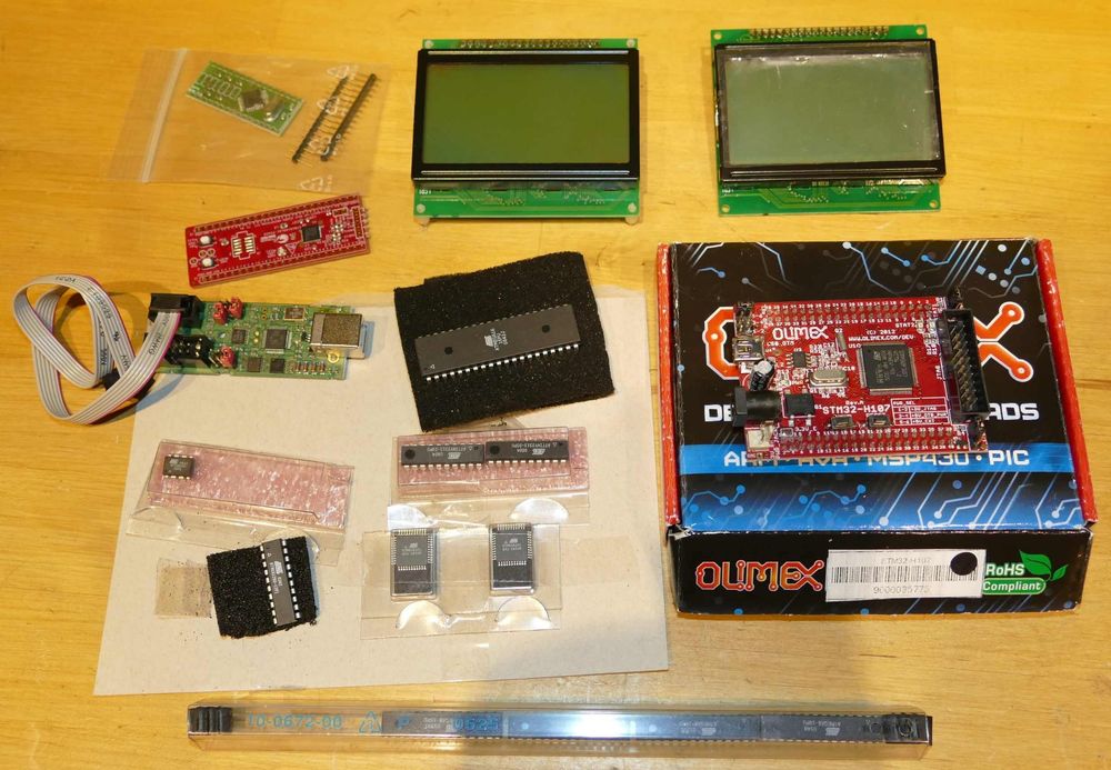 div. uC Boards Atmel & STM32 & LCD (Gebraucht) in Bösingen für CHF 12 ...
