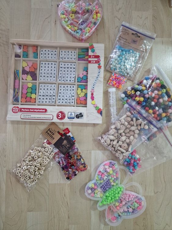 Diverse Perlen-Sets zum Basteln (Neu (gemäss Beschreibung)) in Knonau für CHF 25 – mit Lieferung ...