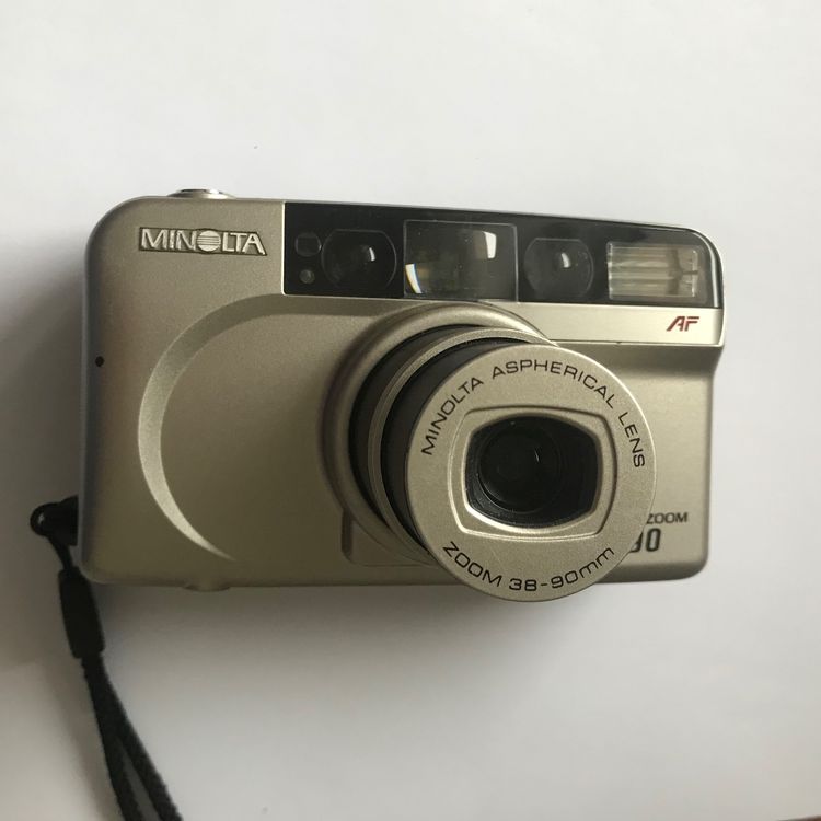 Minolta Riva Zoom 90 Camera (Defekt) in Orbe für CHF 5 – mit Lieferung ...