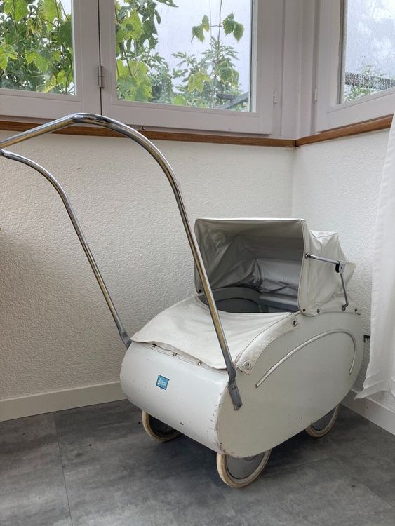 Puppenwagen Holz "Helvetia" (Gebraucht) in Nidau für CHF 1 – nur ...