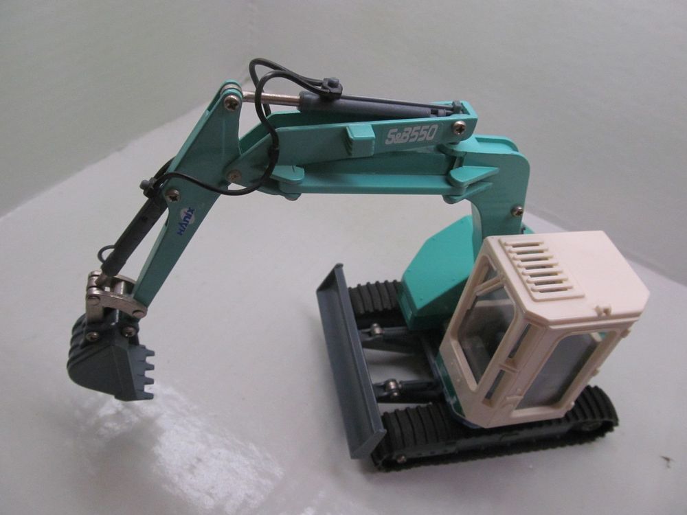 MINI BAGGER HANIX S&B550 1:26 DIAPET JAPAN (Gebraucht) in für CHF 44 ...