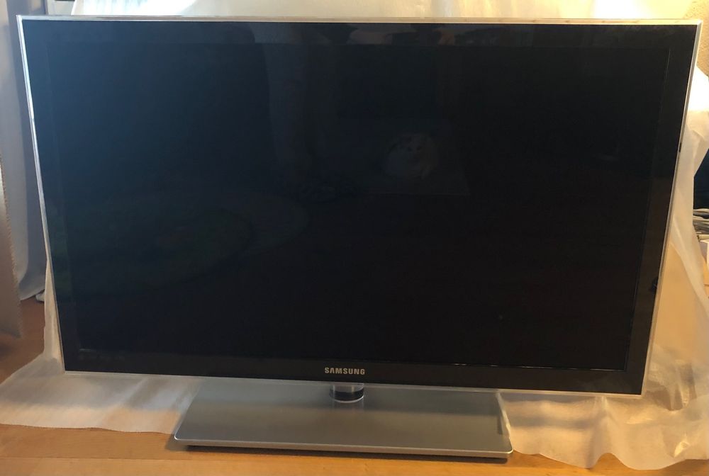 Samsung UE40C6000 40 Zoll Flachbild-TV (Gebraucht) in Uznach für CHF 35 ...