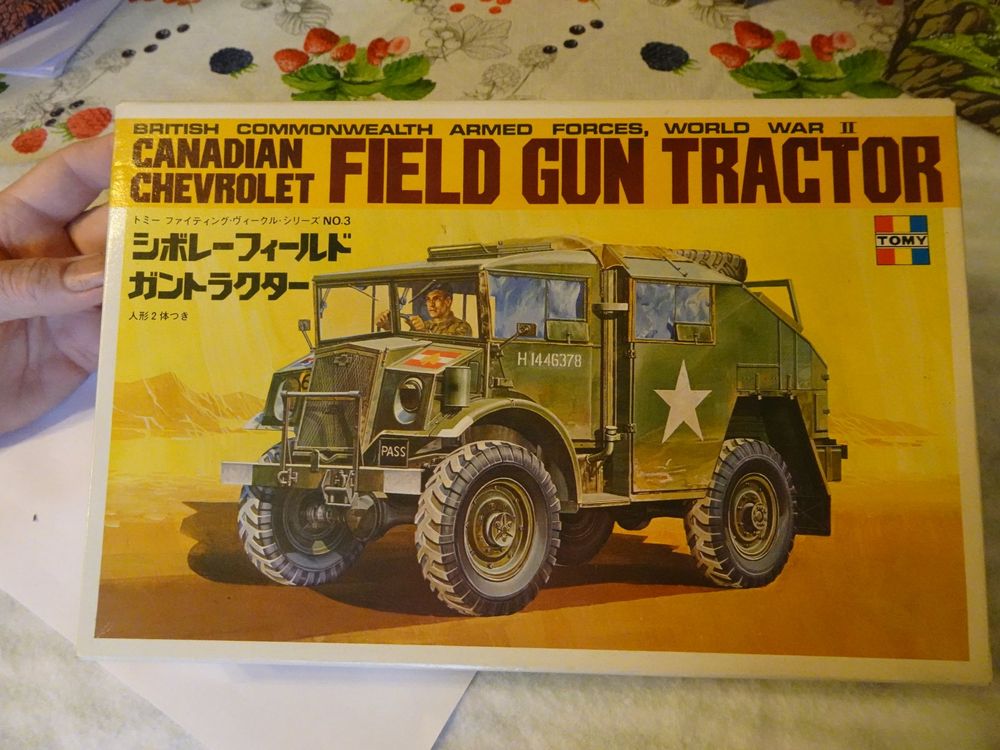 Tomy Canadian Chevrolet Field Gun Tractor 1:35 (Neu (gemäss ...