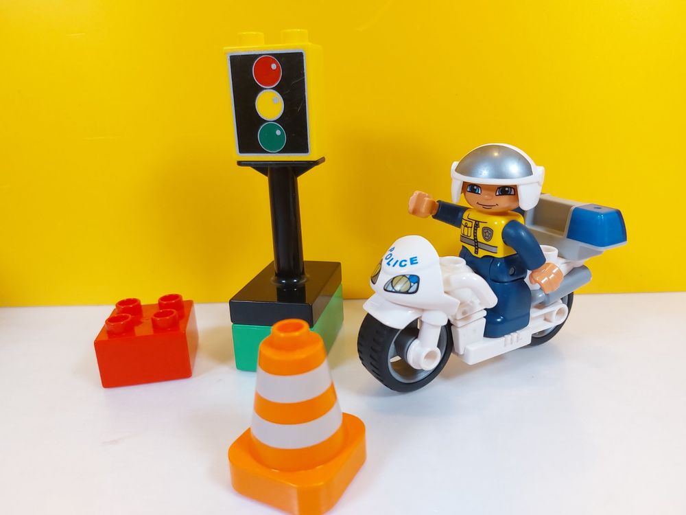 LEGO DUPLO 5679 Motorradpolizist - Komplett (Gebraucht) in St.Gallen ...