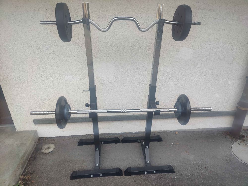 Squat Rack for Barbell and Weights (Gebraucht) in Gümligen für CHF 80 ...