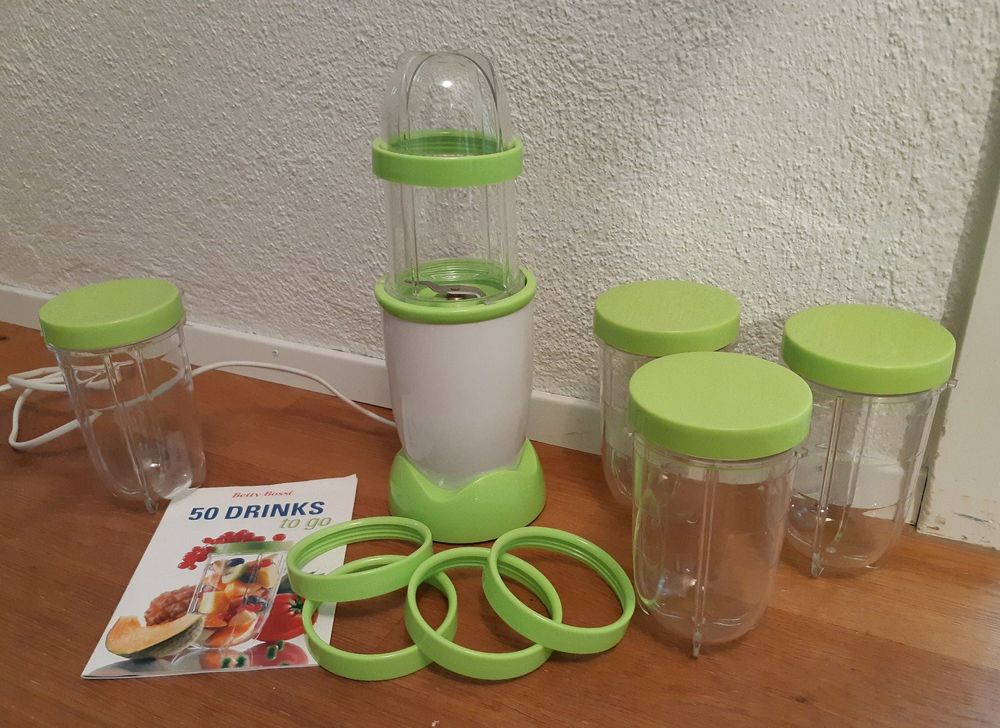 MixFit-Smootie Set inkl. Rezeptbuch (Gebraucht) in Müllheim-Dorf für ...