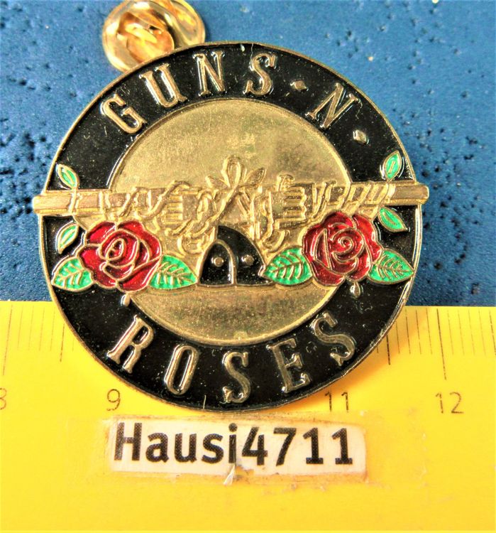 PIN GUNS N ROSES GOLDIG GROSSSSSSS 4cm geprägt music | Kaufen auf Ricardo