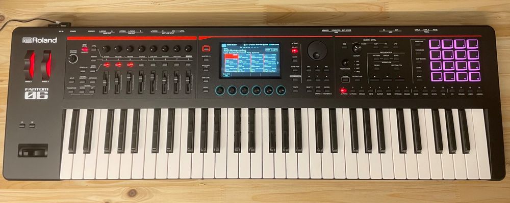Roland Fantom 06 (Neu (gemäss Beschreibung)) in Chêne-Bougeries für CHF ...