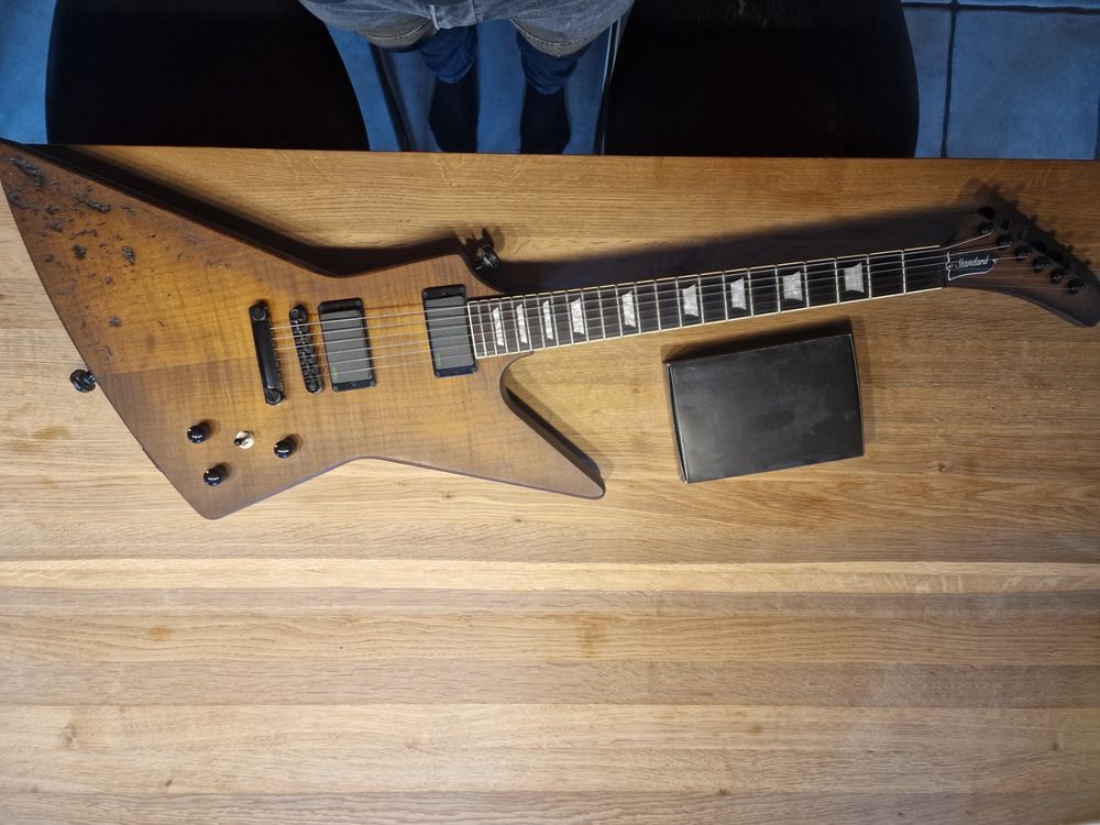 Gibson Explorer Replica Gitarre mit EMG KH Signature Set (Gebraucht) in ...