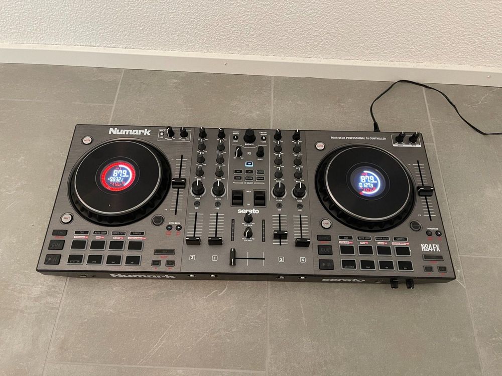 DJ-Controller NS4FX Numark (Gebraucht) in Gurtnellen für CHF 145 – nur ...