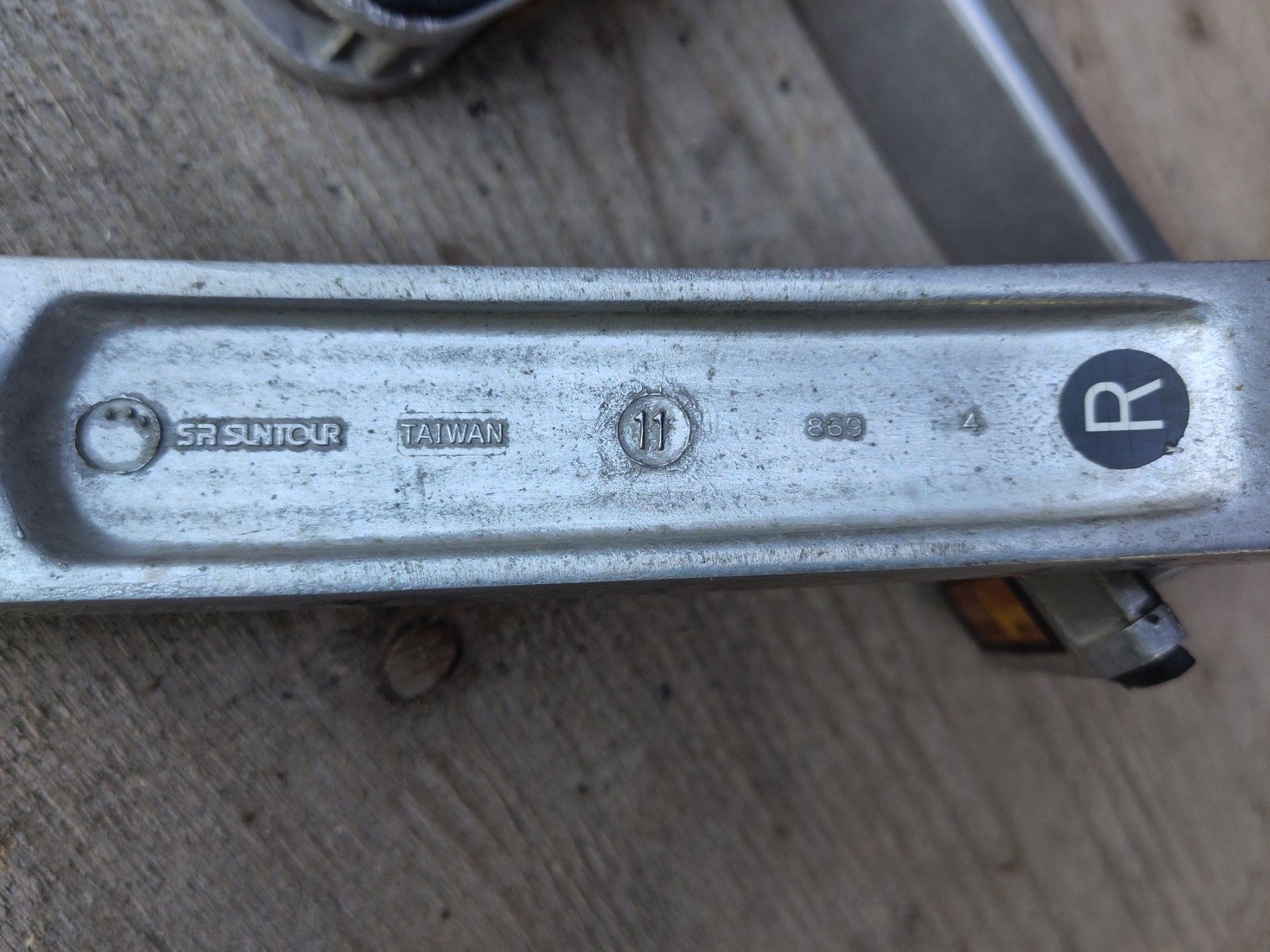 Flyer Tretkurbel rechts und links mit Pedale (Gebraucht) in Bollingen für CHF 12 – mit Lieferung ...