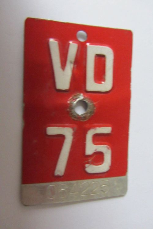 PLAQUE VD 1975 (Gebraucht) in Echallens für CHF 5 – mit Lieferung auf ...