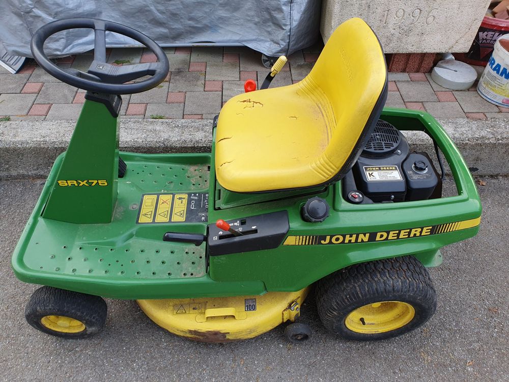 John Deere SRX75 Rasentraktor unter Defekt (Gebraucht) in Reutigen für ...