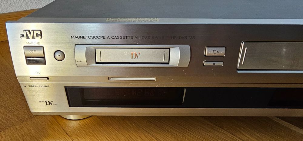 JVC Mini DV & S-VHS HR-DVS1MS (Gebraucht) in Grosshöchstetten für CHF ...