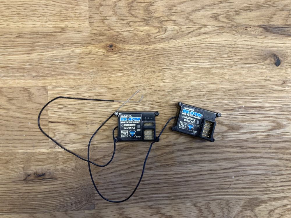 2 originale Sanwa RX-471W Empfänger, super Zustand (Gebraucht) in Wolfwil für CHF 90 – mit ...