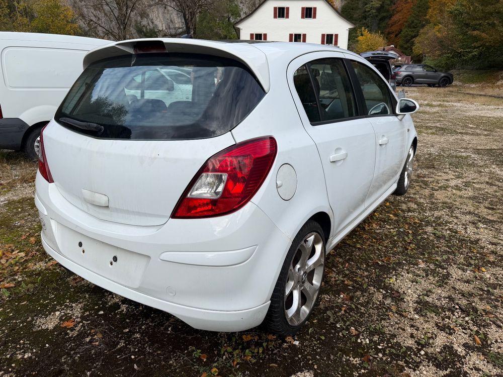 Opel Corsa GSI (Défectueux) à Courrendlin pour CHF 57 – retrait ...
