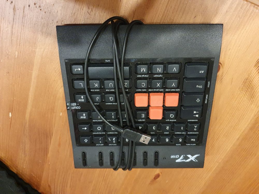 Gaming Keyboard X7 G100 (Gebraucht) in Basel für CHF 1 – mit Lieferung ...