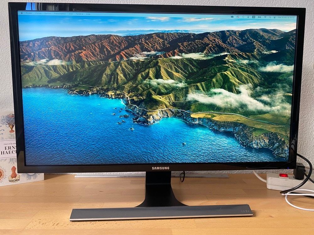 Samsung U28E590D 3840 x 2160 Pixels, 28" Monitor (Gebraucht) in ...