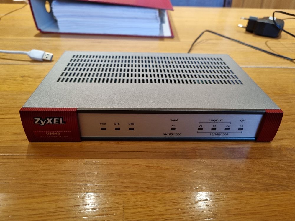 Zyxel USG 40 FIREWALL (Gebraucht) in für CHF 25 – mit Lieferung auf ...