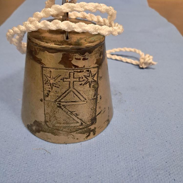 Spezielle Antike Glocke mit Kordel (Gebraucht) in Murten für CHF 27 ...