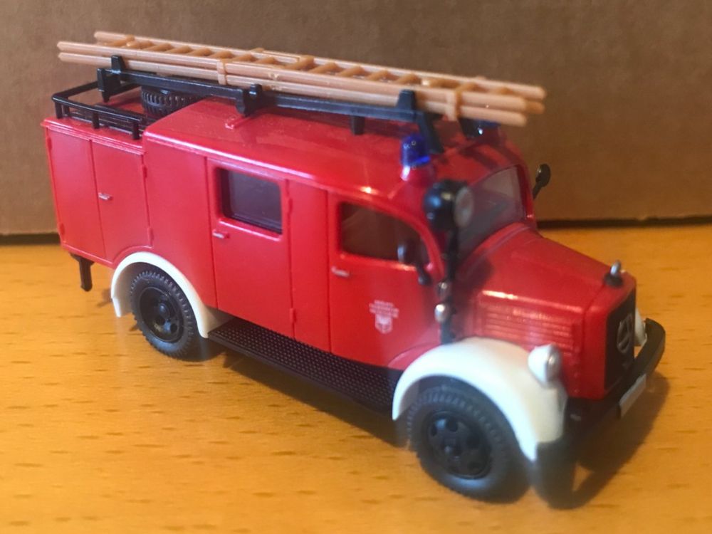 Roco Mercedes LKW Feuerwehr (Gebraucht) in Luzern für CHF 10 – mit ...