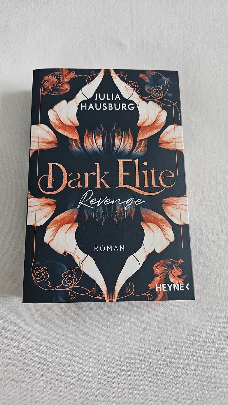 Dark Elite: Revenge, Julia Hausburg - Top Zustand! (Neu (gemäss Beschreibung)) in Niederbüren ...