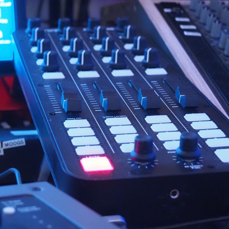 Allen Heath Xone K2 Controller inkl Case OVP (Gebraucht) in Horgen für ...