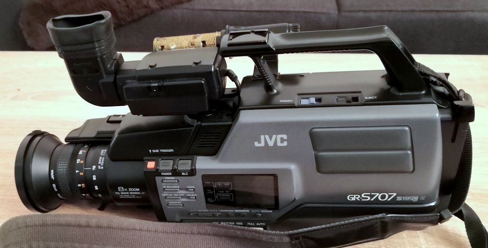 JVC Super VHS Video Movie GR-S707 (Défectueux) à pour CHF 12 – avec ...