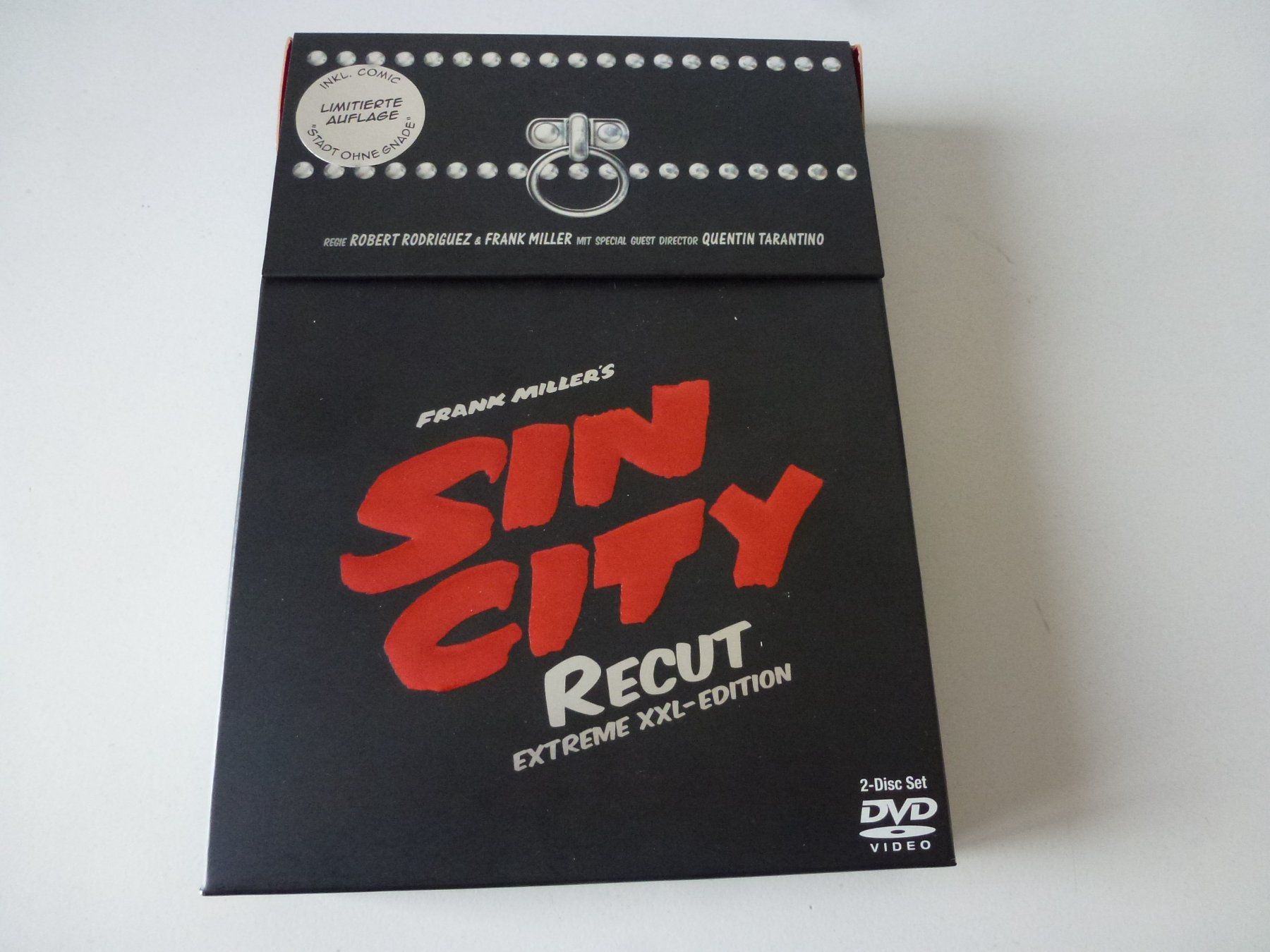 Sin City Recut - Box (2 DVD + Comic) (Gebraucht) in Bern für CHF 5 ...