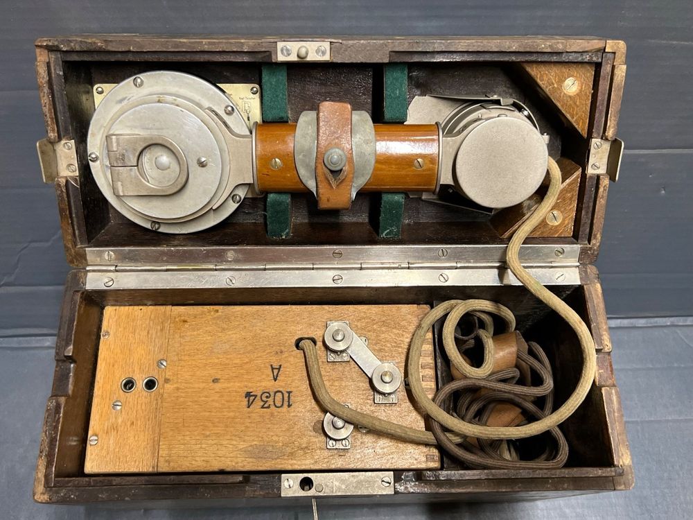 Feld-Telefon CH Militär - Feldtelefon der Artillerie - antik (Usato) a ...