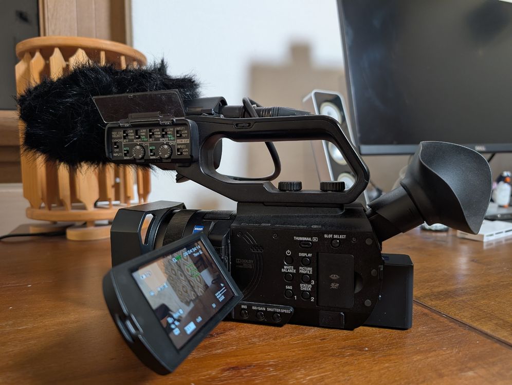 Caméra pro Sony NX80 4K set complet PRIX SPÉCIAL! (Gebraucht) in ...