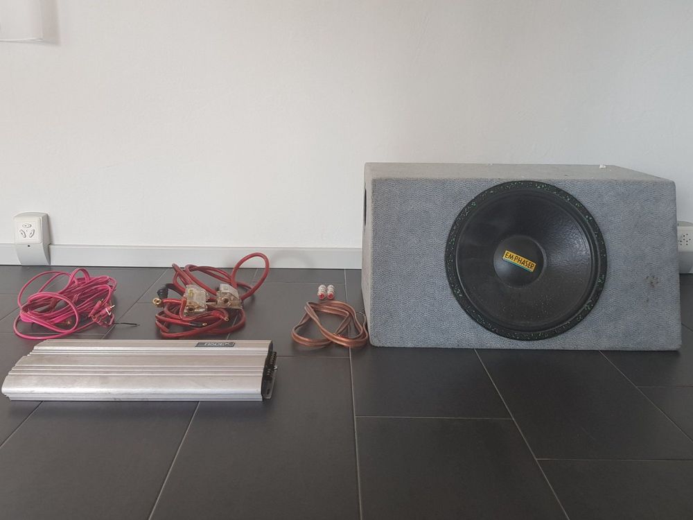 Endstufe Rodek 2300i mit Bassbox und Kabelset (Gebraucht) in Wilen b ...