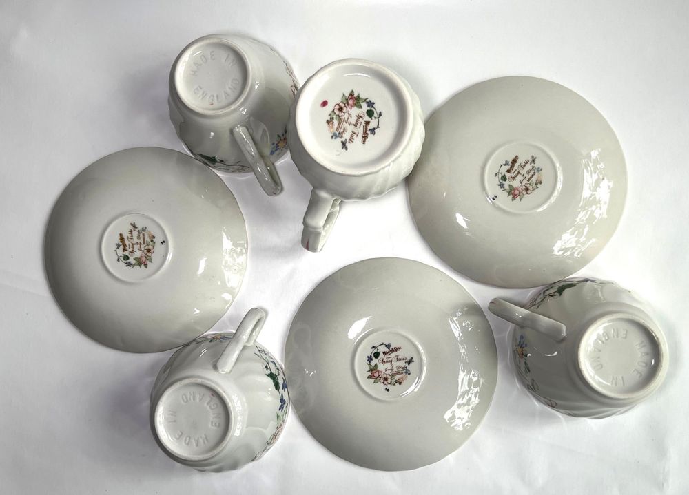 Tee / Kaffee Tassen & Untertassen mit Milchkanne*SET***** (Gebraucht ...