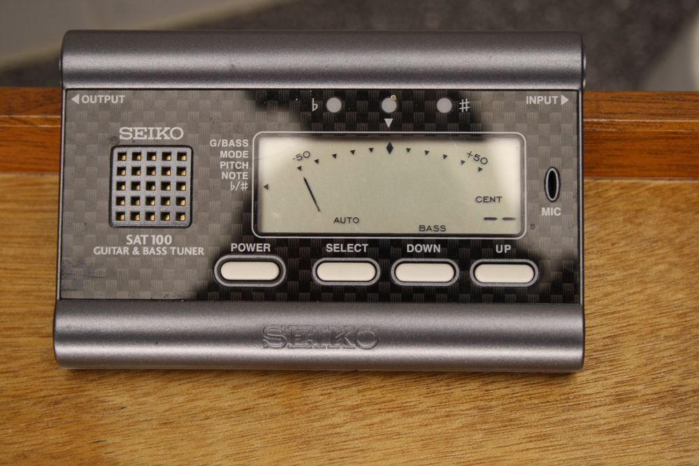 GUITAR & BASS TUNER SEIKO (STIMMGERÄT?) | Kaufen auf Ricardo