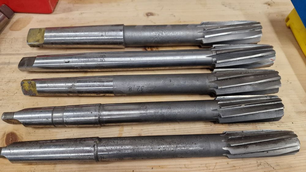 Konvolut Handreibahlen, Maschinenreibahlen, Werkstattaufl... (Gebraucht) in Unterterzen für CHF ...