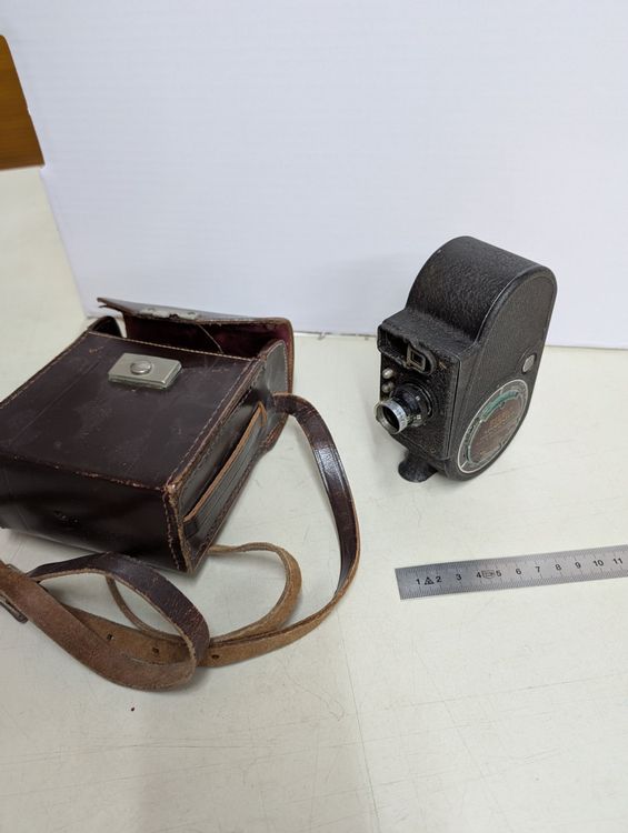 Filmkamera , alt, 8mm (Gebraucht) in Riedikon für CHF 20 – mit ...