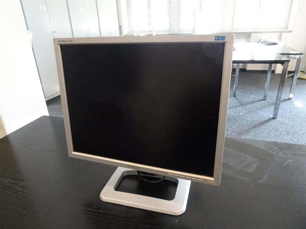 E44 Samsung Bildschirm Syncmaster 214T (Gebraucht) in Necker für CHF 18 ...
