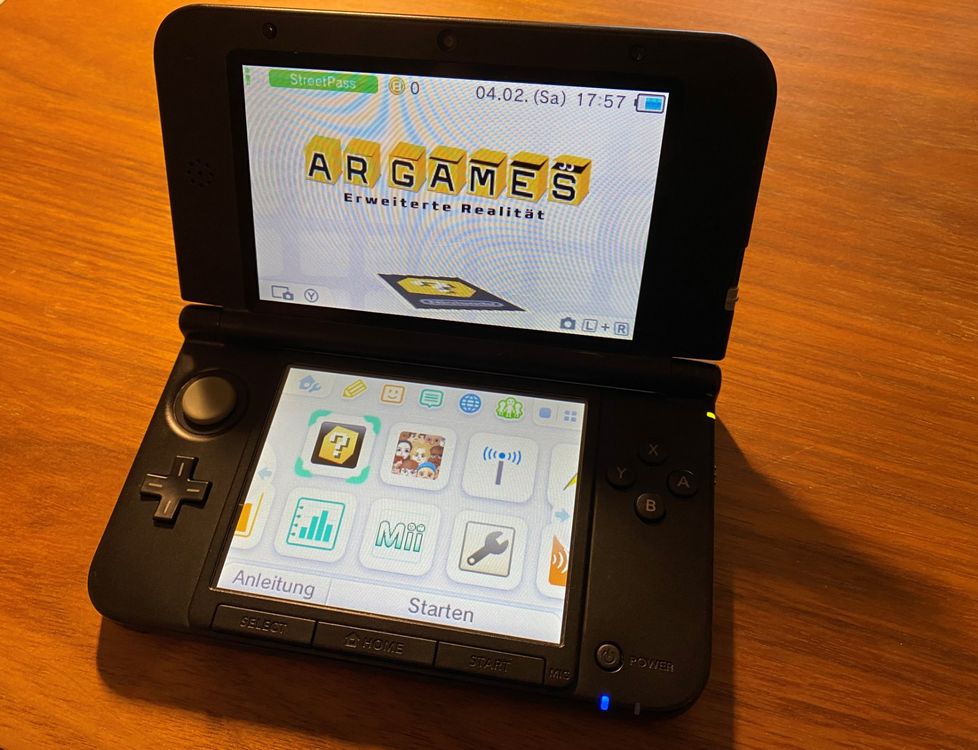 Nintendo 3DS xl Silver mit Ladekabel, Karte und 3 Spielen (Gebraucht ...