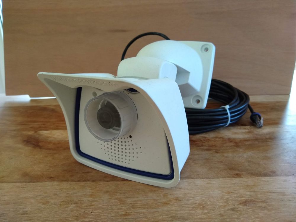 Mobotix M25 Überwachungskamera plus 3 Objektive zusätzlich (Gebraucht ...