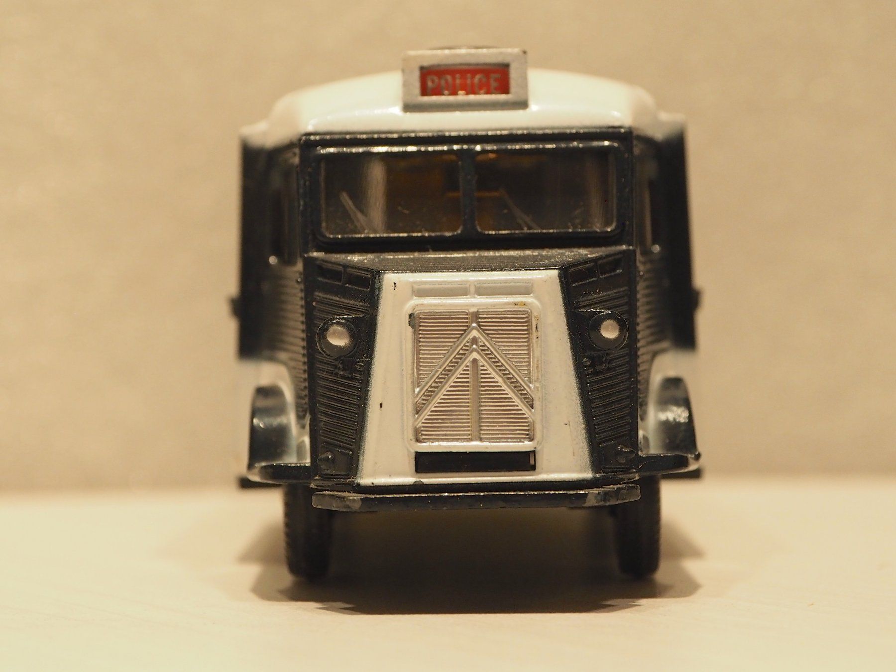 Citroen HY Currus Police Secours - Dinky Toys France 566 (Neu und ...