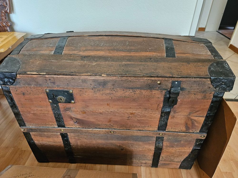 Coffre ancien, malle de rangement vintage en bois (Gebraucht) in Lutry für CHF 29 – nur Abholung ...