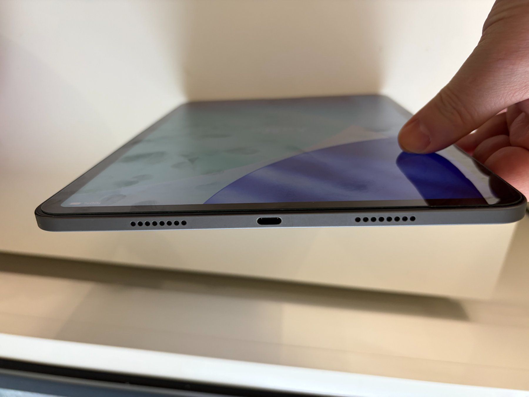 iPad Pro 11 M1 256GB Wi-Fi + Pencil 2 + Logi Combo Touch (Gebraucht) in ...