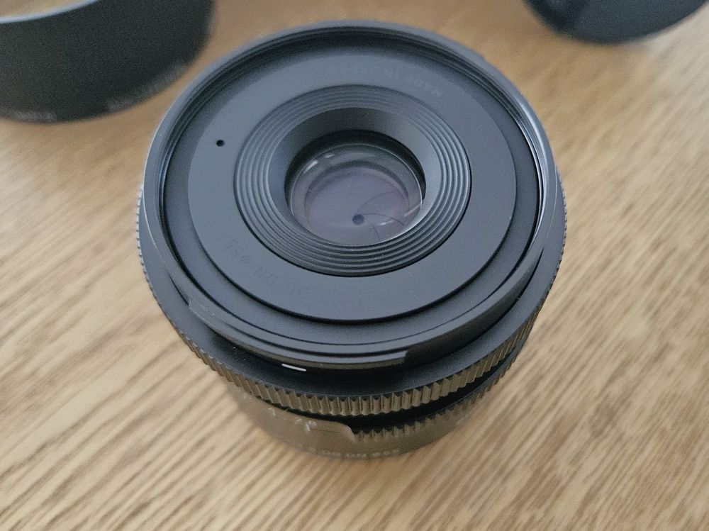 Sigma 45mm F2.8 DG DN Sony FE comme neuf (Gebraucht) in Neuchâtel für ...