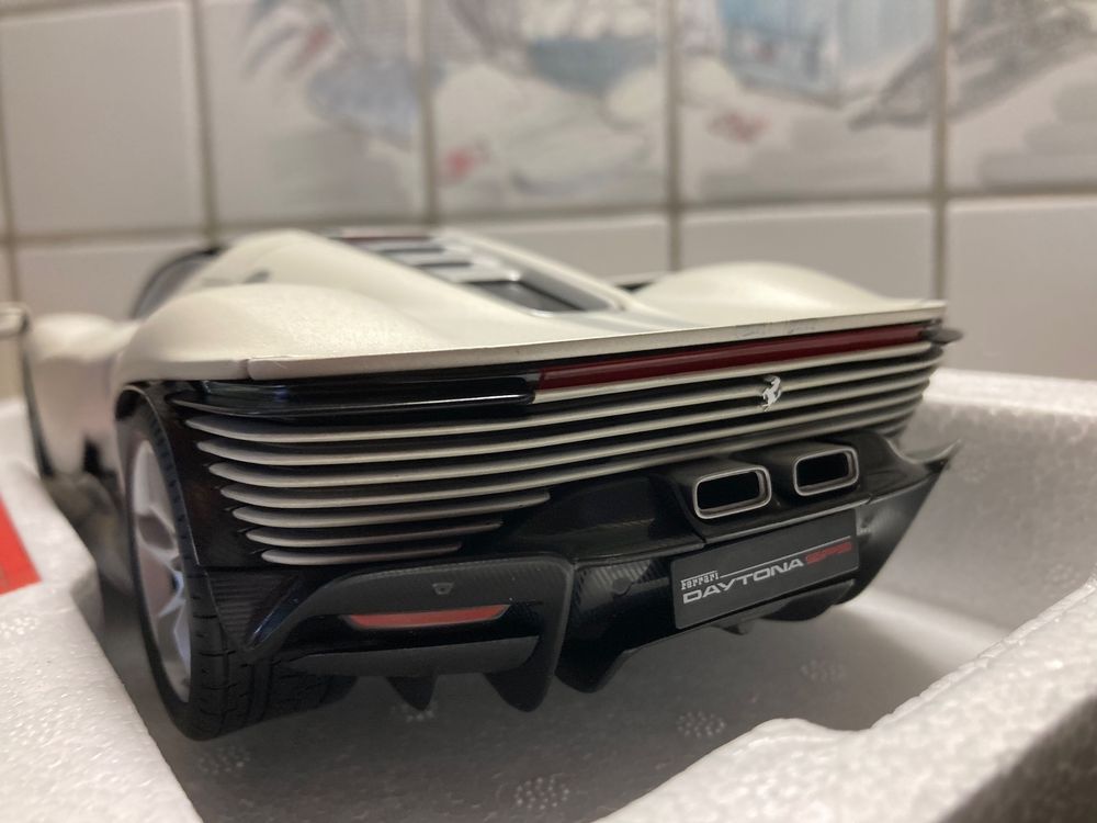 Ferrari Signature Daytona SP3 1/18 weiss NEUHEIT! | Kaufen auf Ricardo
