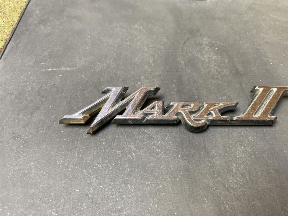 Toyota Mark 2 Emblem Schriftzug 10_18 (Gebraucht) in Elm für CHF 1 ...