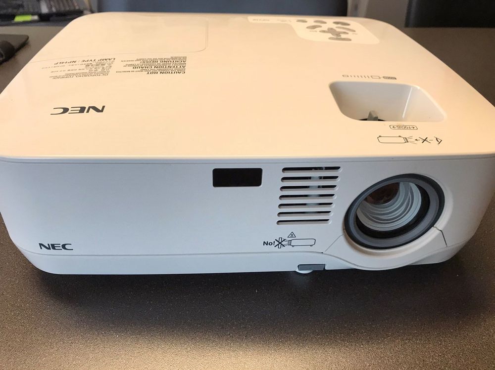 Beamer NEC NP510 (Gebraucht) in Mosnang für CHF 158 – mit Lieferung auf ...