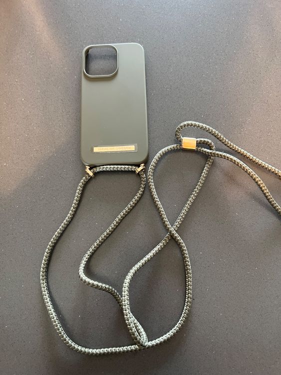 Handyhülle mit Kette für iphone13 pro Max | Kaufen auf Ricardo