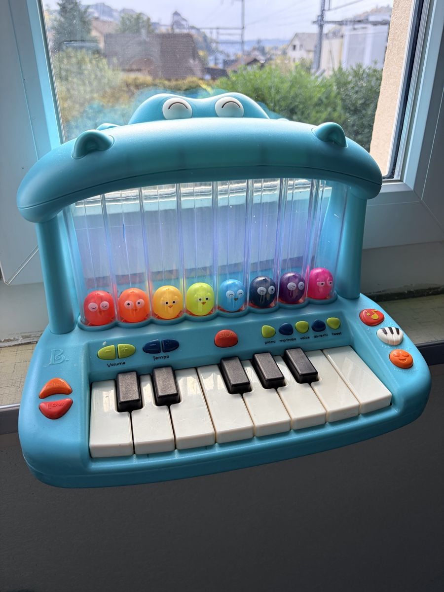 Piano (Neu (gemäss Beschreibung)) in Aarburg für CHF 15 – nur Abholung auf Ricardo kaufen