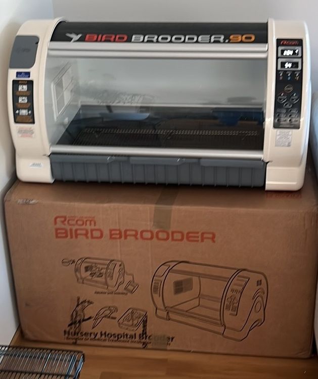 Vogelaufzuchtstation Rcom Bird Brooder 90 (Gebraucht) in Frenkendorf ...