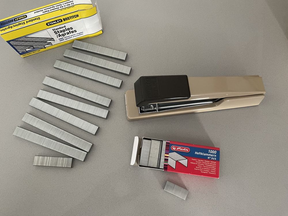 Bostich inkl. Agrafen (Gebraucht) in Winkel für CHF 10 – mit Lieferung ...